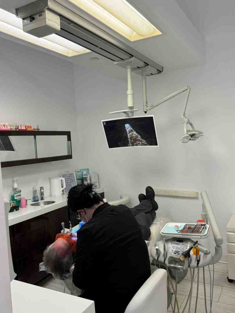 Effective Teeth Whitening: Transformative Results 2025